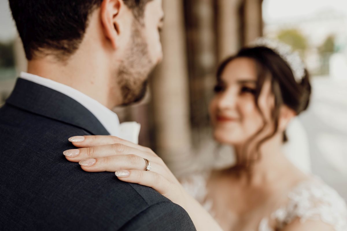 Impressum der Website • Hochzeitsfotograf Düsseldorf ️ | Fox With A Lens Fotografie